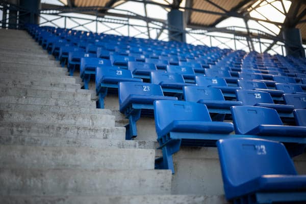 Combien coûtent des tribunes et gradins